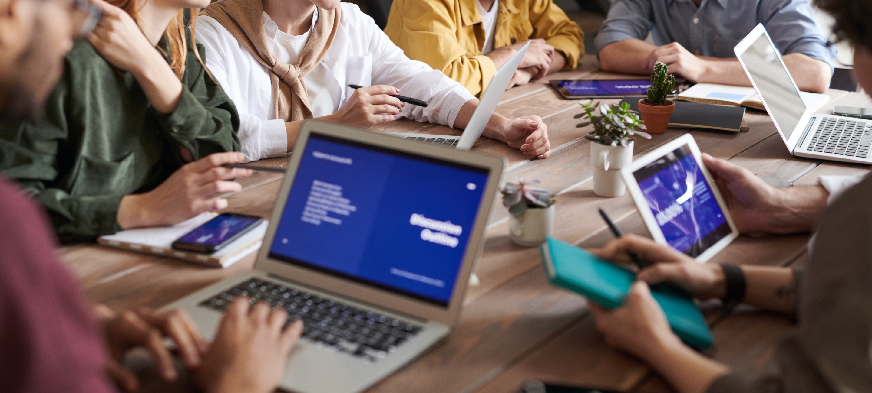 Interactive displays / Interactive screens and Digital display screens ...